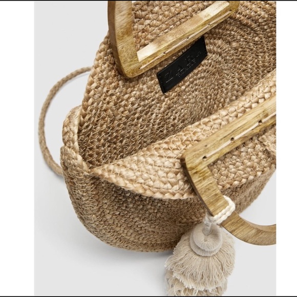 Zara | Bags | Zara Raffia Round Straw Basket Bag With Tassel | Poshmark